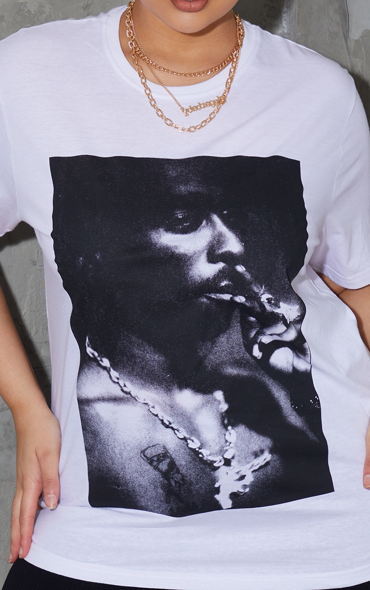 Plus White Printed Tupac Portrait Print T Shirt | PrettyLittleThing