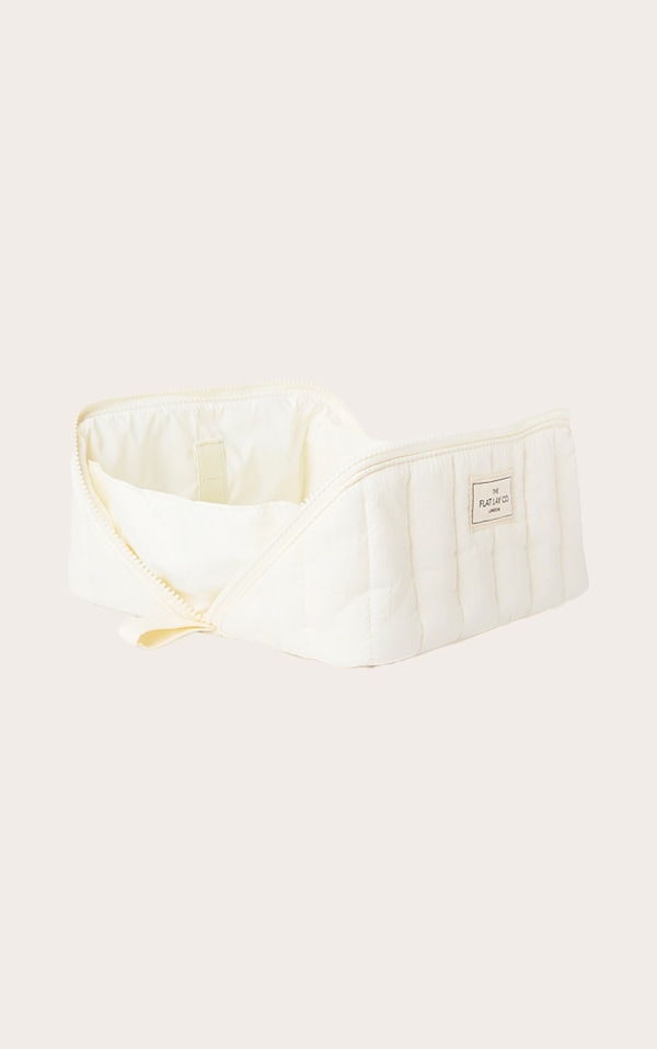 The Flat Lay Co. Marshmallow Open Flat Box Bag In Vanilla | Beauty | PLT
