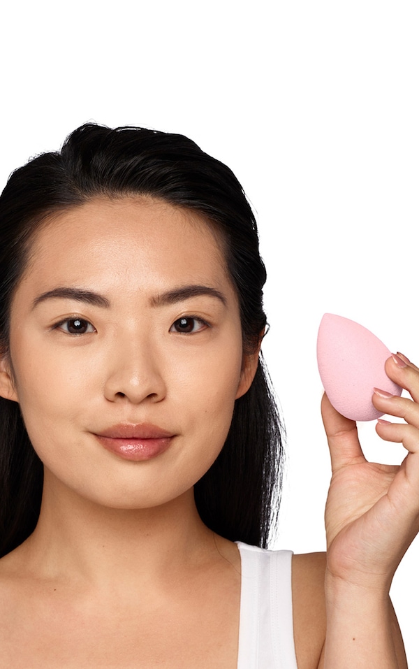 Beautyblender Makeup Sponge Bubble | Beauty | PrettyLittleThing AUS