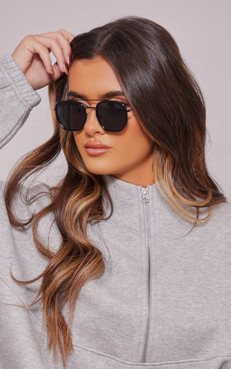 Black Rounded Aviator Sunglasses | PrettyLittleThing QA