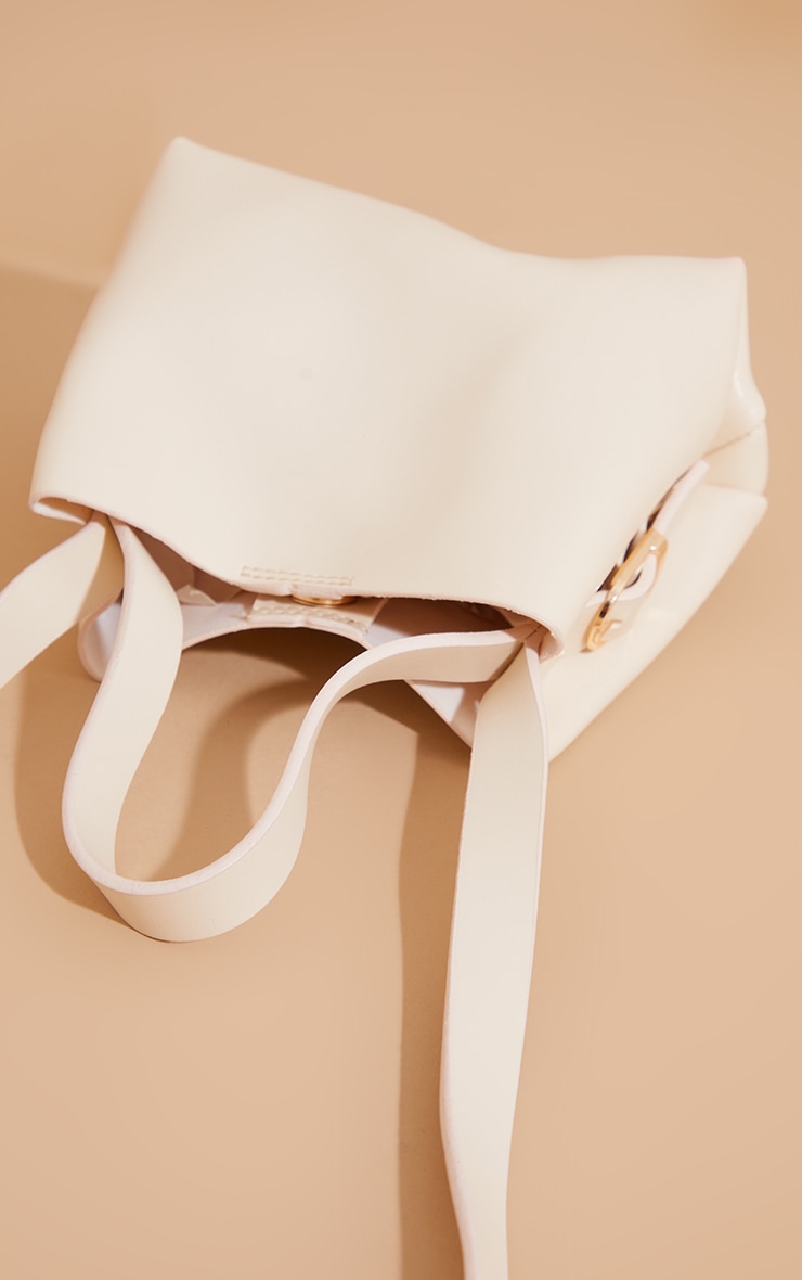 Cream Squared Bucket Cross Body Bag | PrettyLittleThing USA