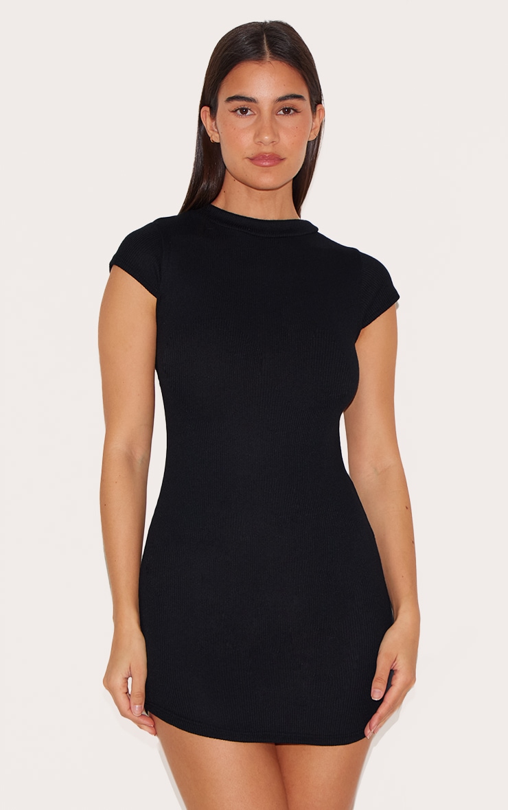 High Neck Dresses | Choker & Turtleneck Dress | PrettyLittleThing