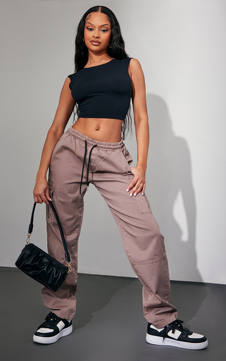 Crop top en jersey noir à liens noués et contours | PrettyLittleThing FR