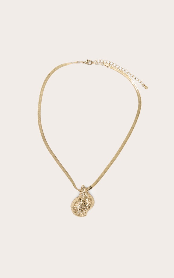 Gold Textured Shell Pendant Necklace | Accessories | PLT