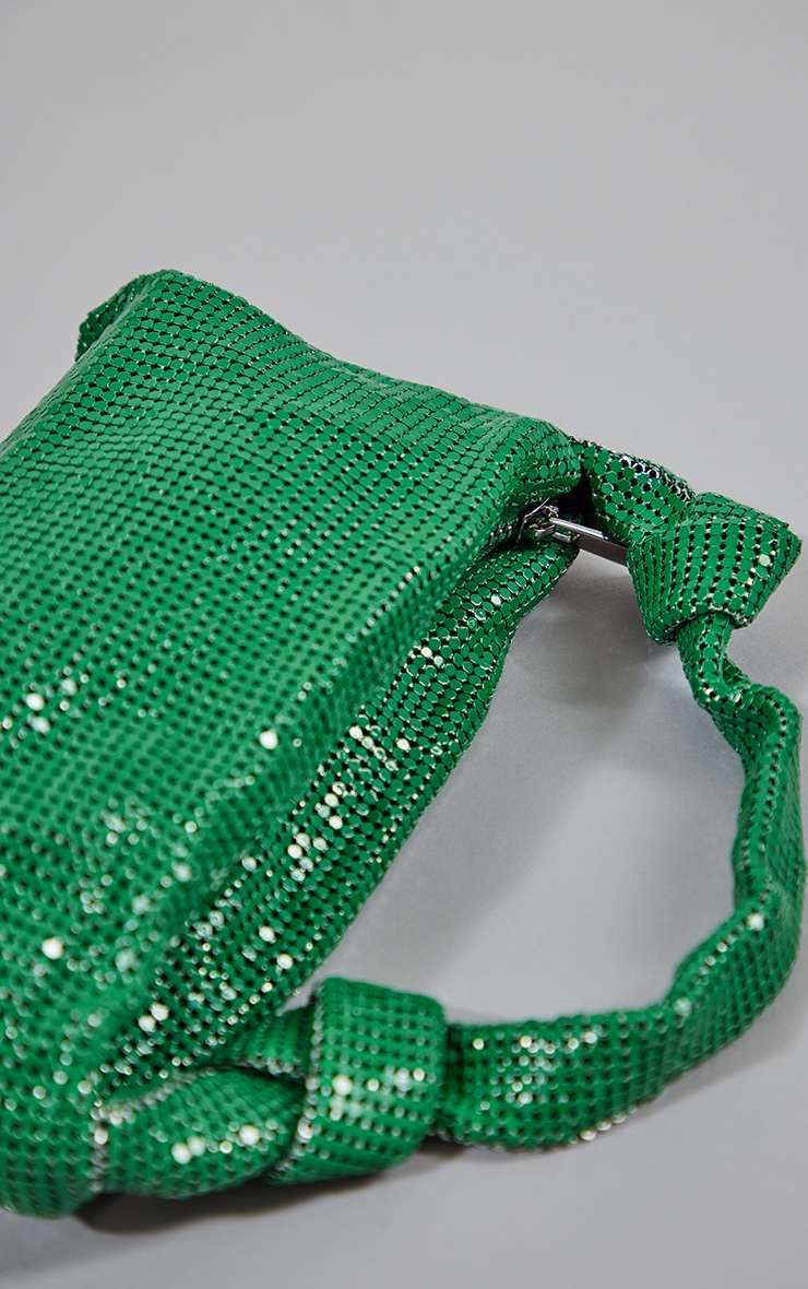 Mini sac à main en cotte de mailles verte à noeuds | PrettyLittleThing FR