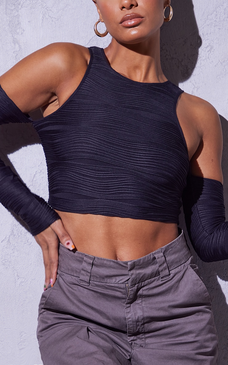 Black Ripple Rib Cold Shoulder Crop Top | PrettyLittleThing