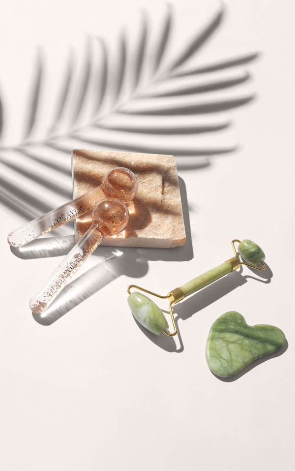 Zoe Ayla Jade Crystal Facial Roller | Beauty | PrettyLittleThing AUS