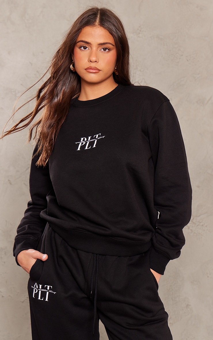 Teen Clothing | Dresses For Teens | PrettyLittleThing USA