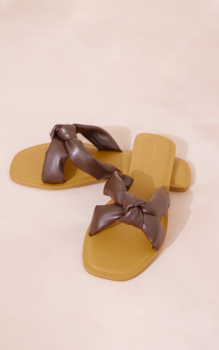 Chocolate Square Toe PU Chunky Knot Slides | PrettyLittleThing USA