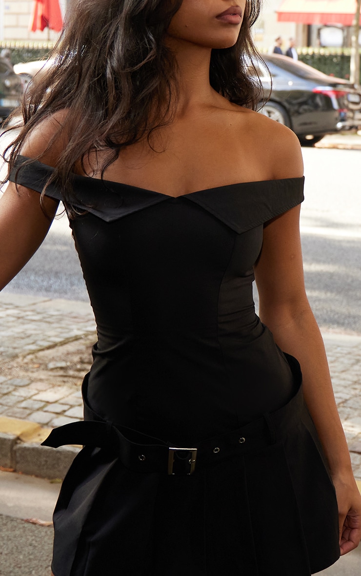 Robe Droite Noire Plissée À Ceinture Et Col | Robes | PLT FR