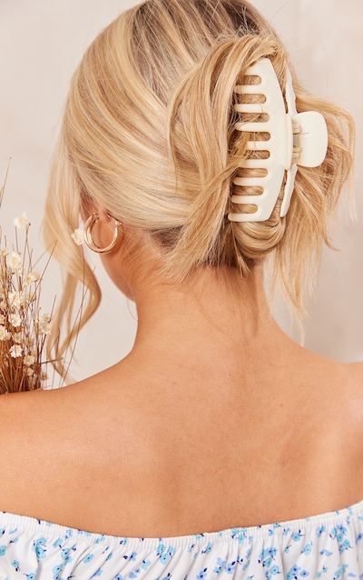 Hair Clips | Hair Slides | Butterfly Clips | PrettyLittleThing