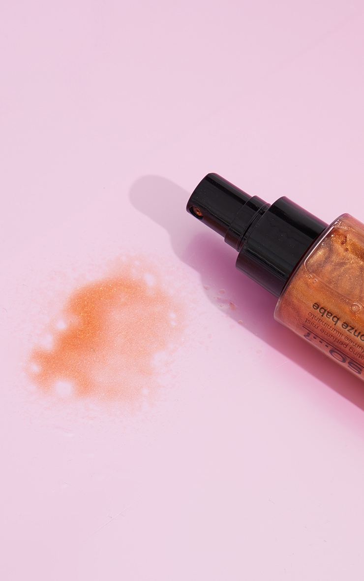 So? Glow By So Illuminating Fragrance Mist Bronze B | PrettyLittleThing