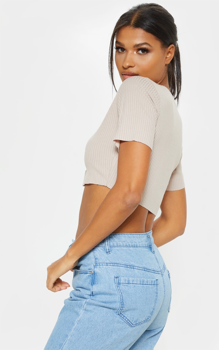 Stone Rib Scallop Hem Button Front Crop Top | PrettyLittleThing