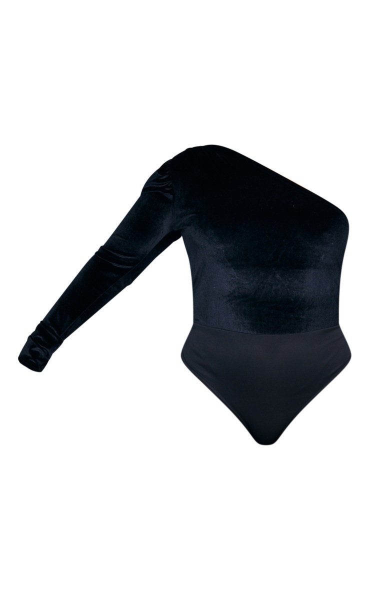 Plus Black Velvet One Shoulder Bodysuit | PrettyLittleThing USA