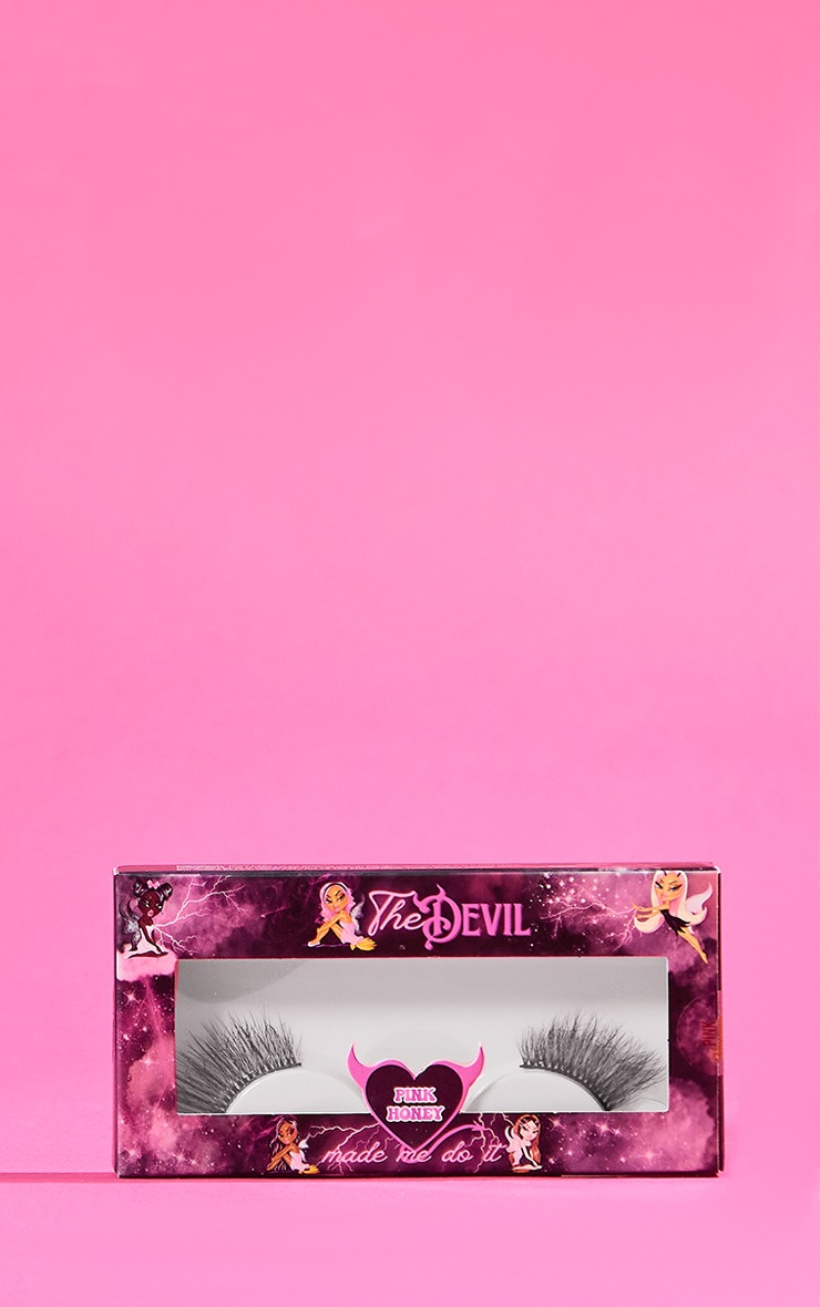 False Eyelashes | Fake Eyelashes | PrettyLittleThing