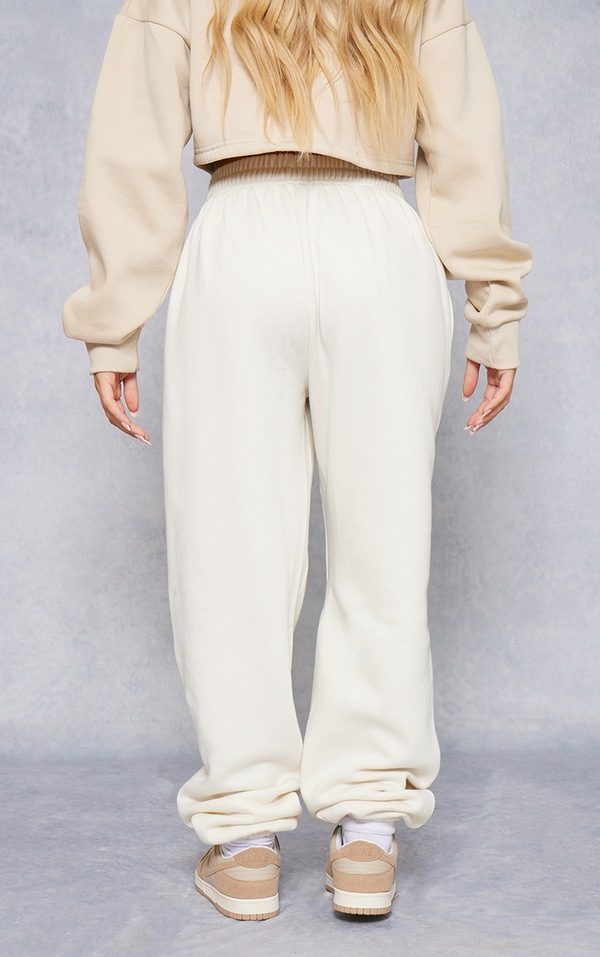 Cream Pintuck Detail Oversized Sweatpants | PrettyLittleThing QA