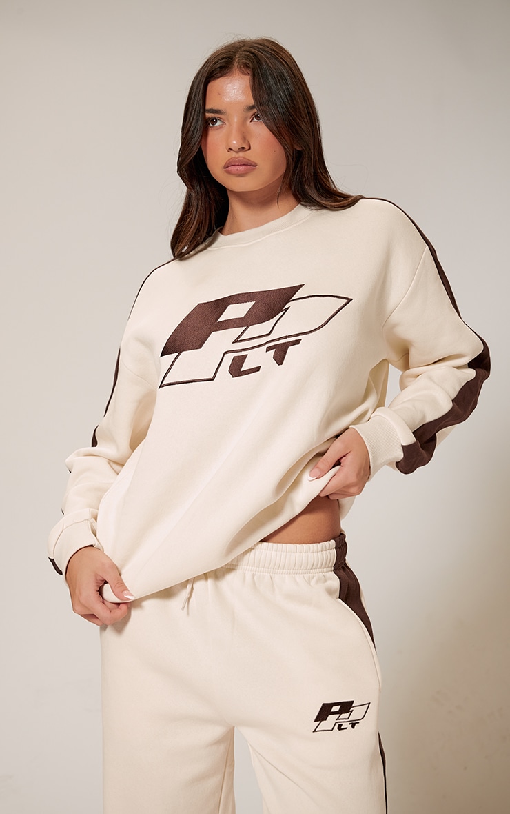 Page 3: New In Fashion Trends | Women's Clothing | PrettyLittleThing