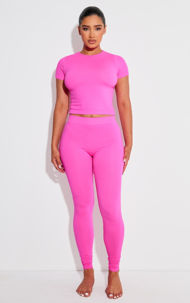 Neon & Bright Clothing | Neon Outfits | PrettyLittleThing