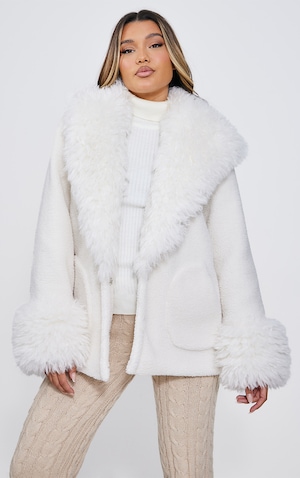 Faux Fur Jackets | Faux Fur Coats | PrettyLittleThing AUS