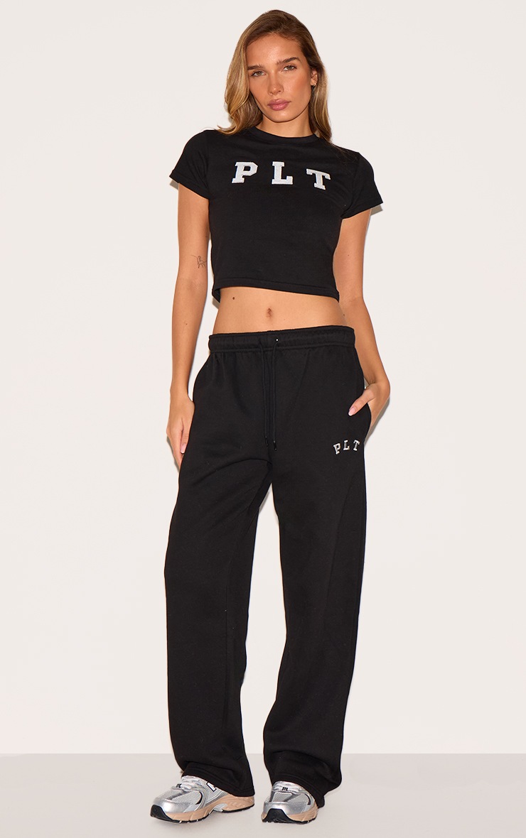 PRETTYLITTLETHING Black Fitted T Shirt | Athleisure | PLT
