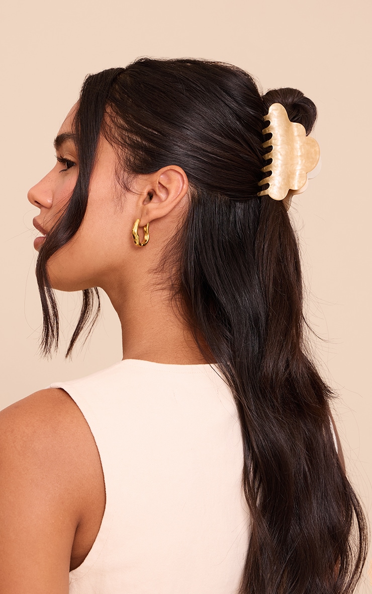 Cream Pearl Metallic Claw Clip | Accessories | PLT