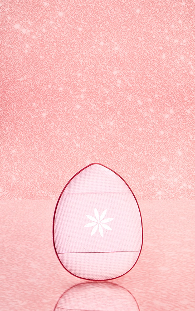 Brushworks Mini Pillow Puffs 6 Pack | PrettyLittleThing