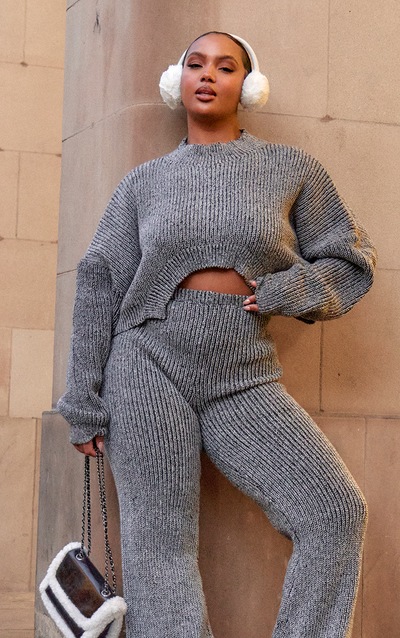 Extreme cropped jumpers | PrettyLittleThing