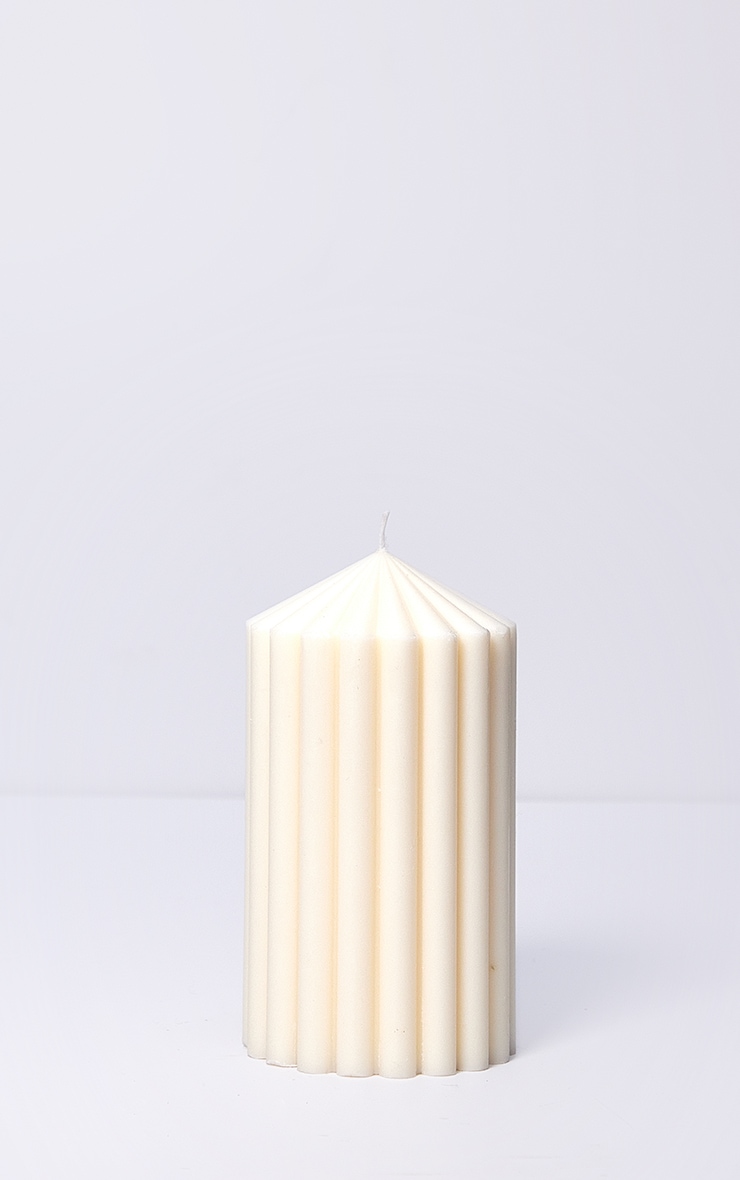 Hen & Wedding Short White Ribbed Candle | PrettyLittleThing