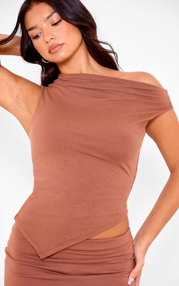 New Tops | Latest Women's Tops & T-Shirts | PrettyLittleThing