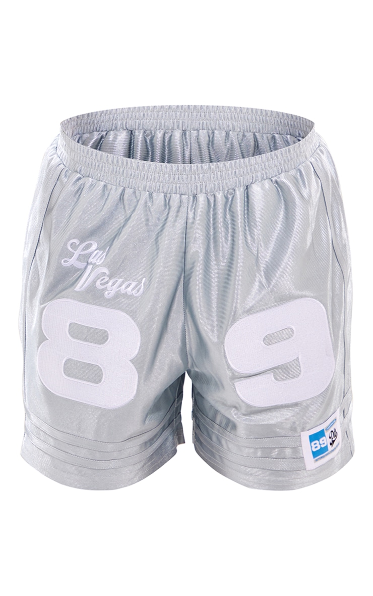 Short oversize argenté imprimé | PrettyLittleThing FR