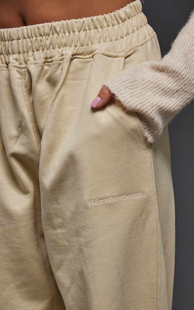 Prettylittlething Desert Sand Wide Leg Joggers | PrettyLittleThing IE