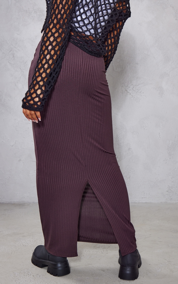 Chocolate Brown Rib Low Rise Maxi Skirt | PrettyLittleThing