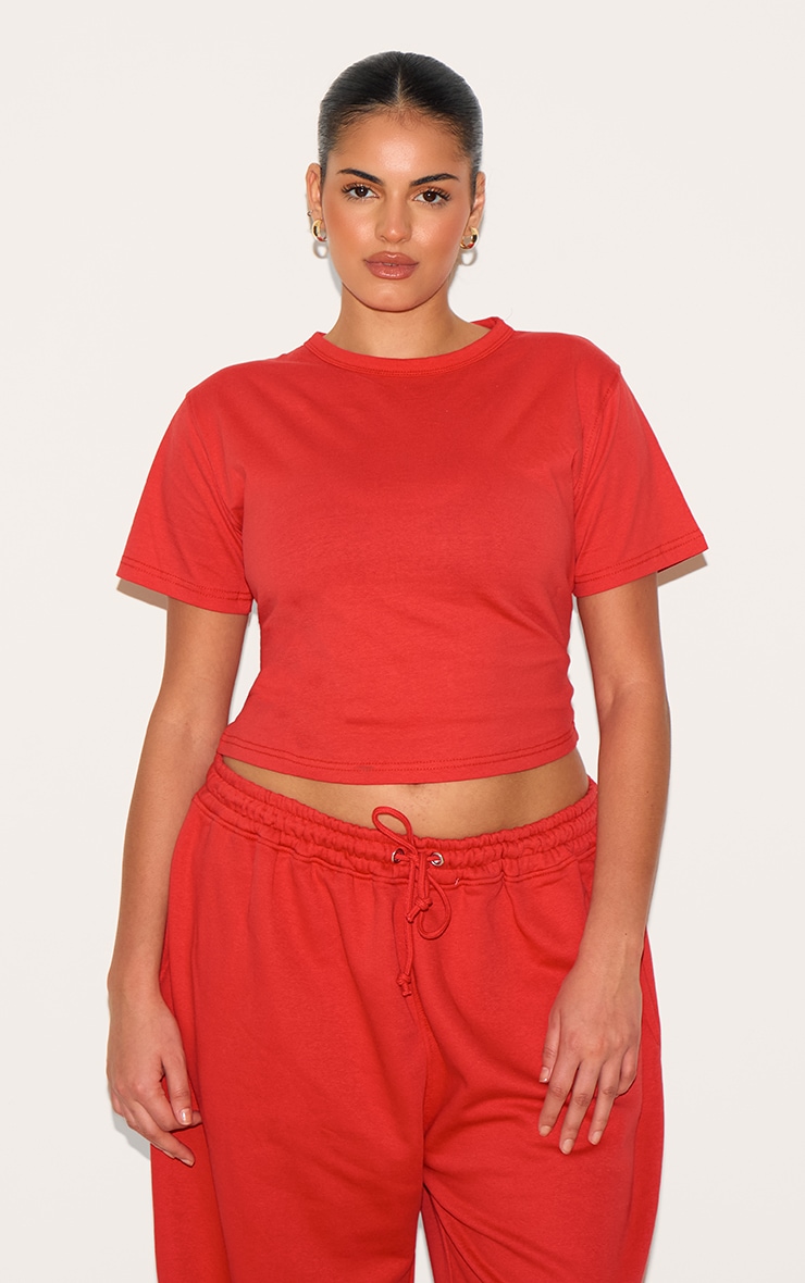 PRETTYLITTLETHING Plus Red Cropped Baby Tee | Plus Size ...