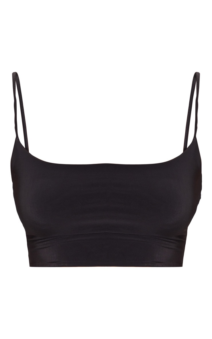 Crop top noir moulant à bretelles | PrettyLittleThing FR