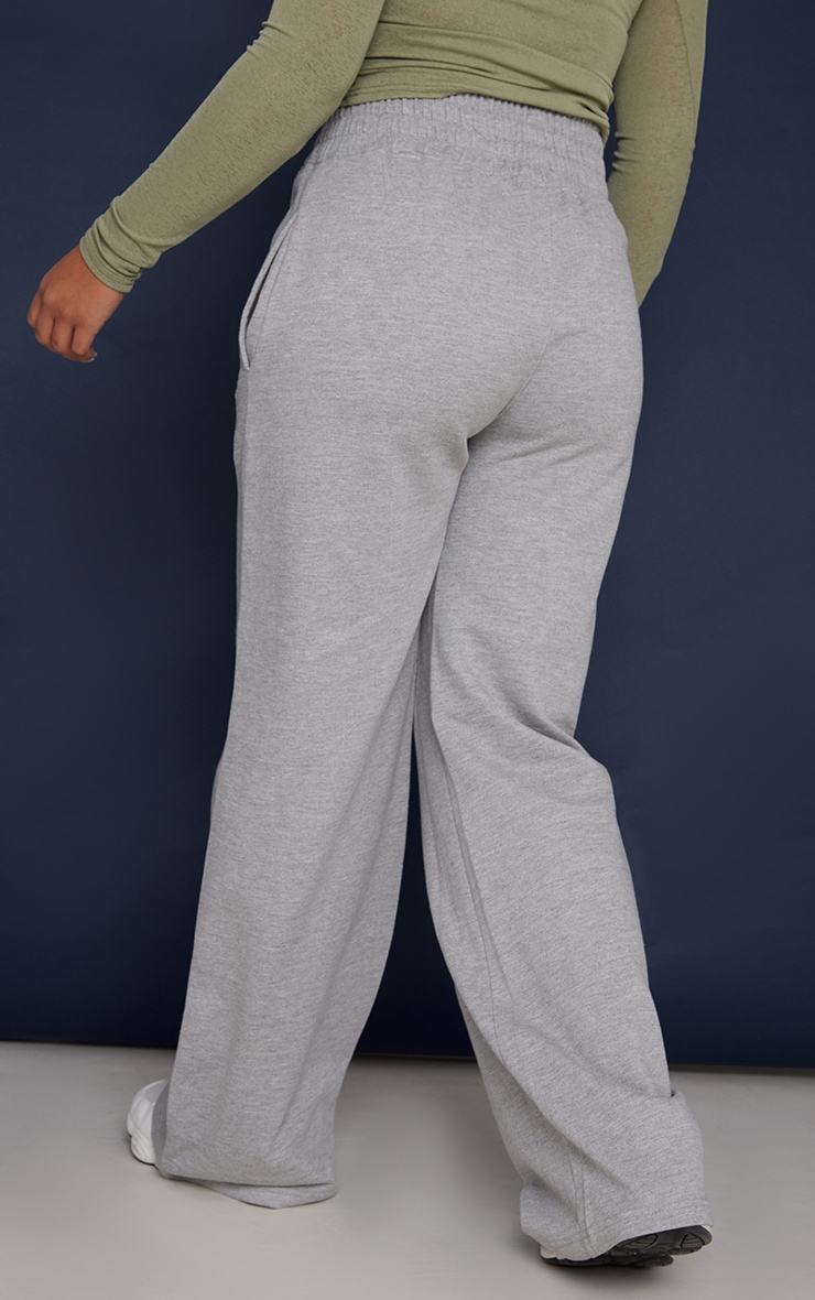 Jogging large gris à taille froncée | PrettyLittleThing FR