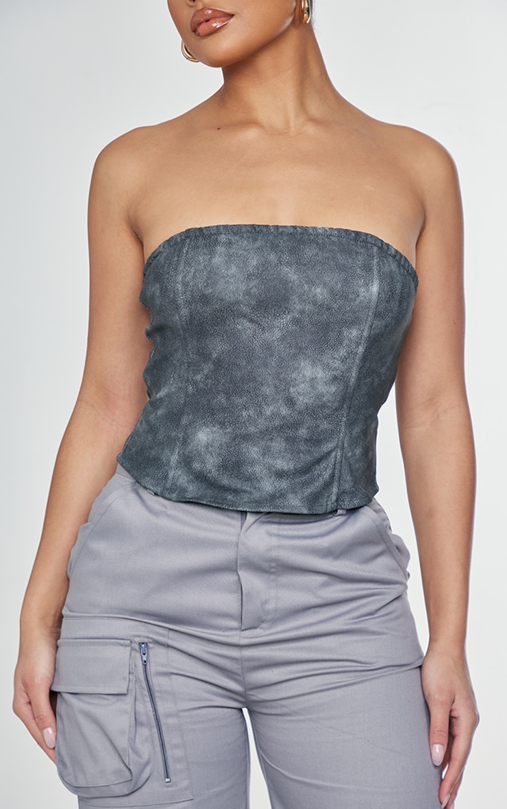 Corset bustier en similicuir texturé gris | PrettyLittleThing FR
