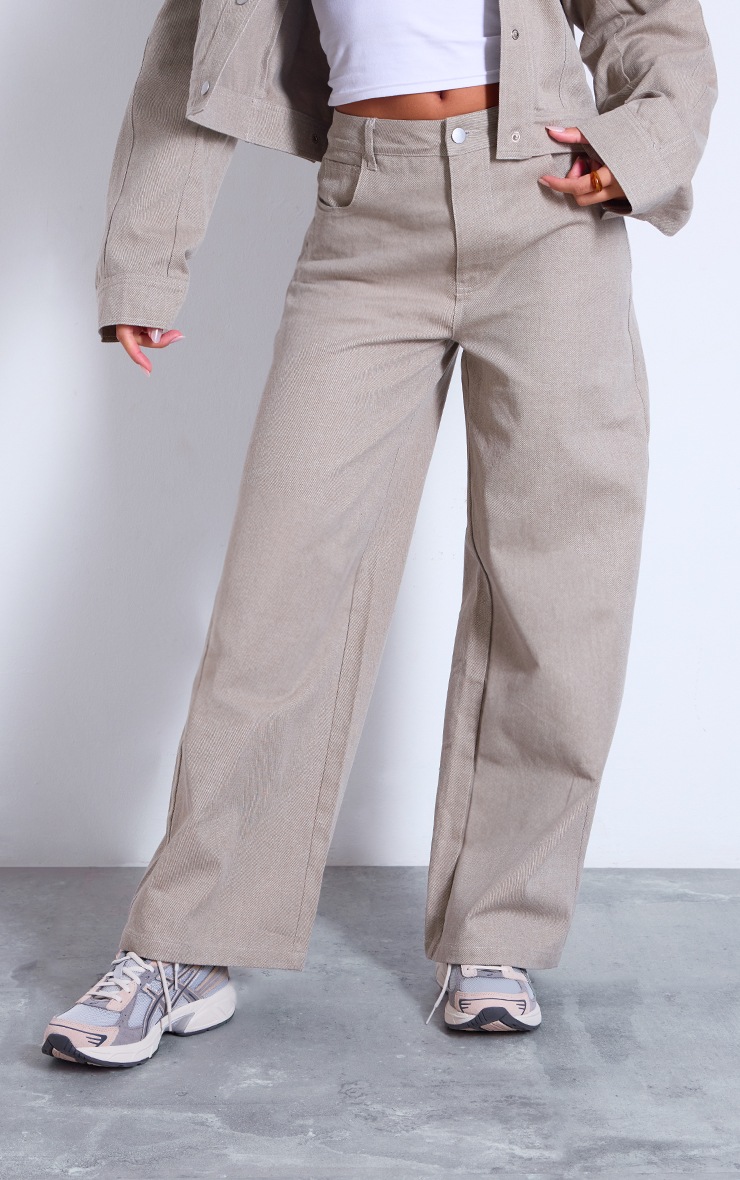 Light Grey Slouchy Denim Jeans | Denim | PrettyLittleThing