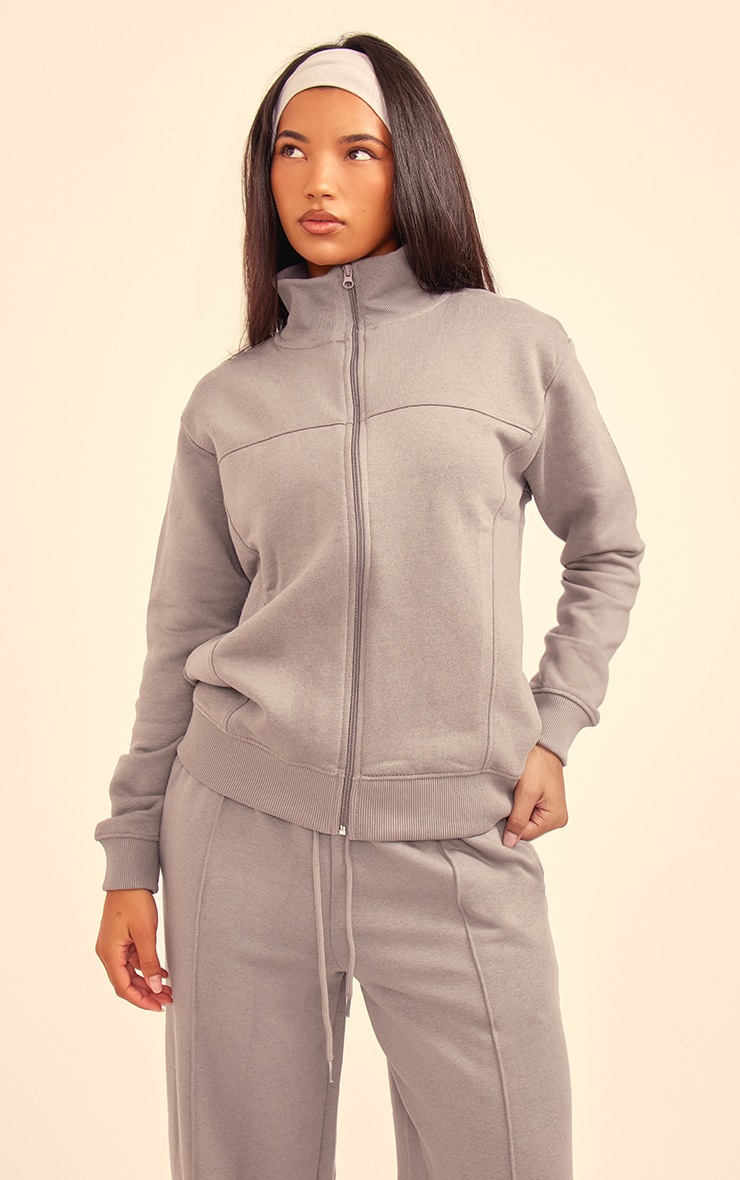 Straight Leg Tracksuits | PrettyLittleThing