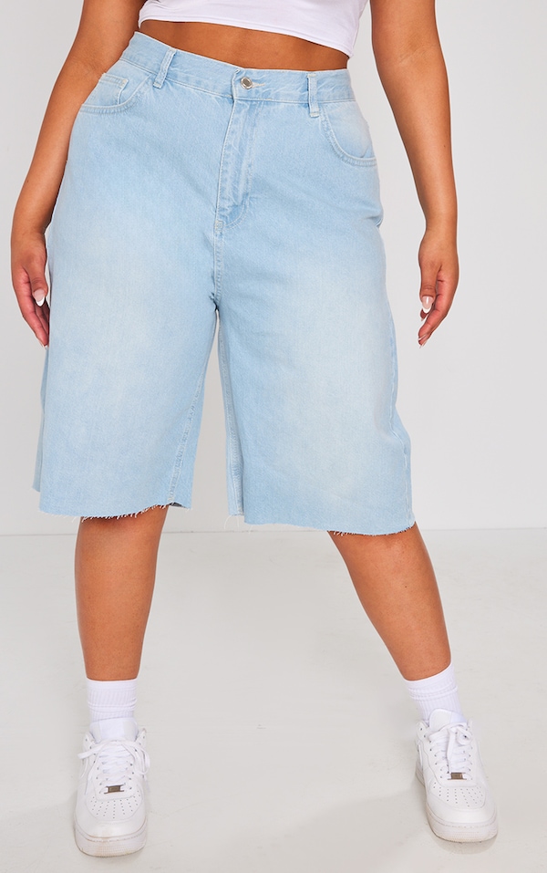 Plus Light Blue Wash Oversized High Waisted Jorts | PrettyLittleThing