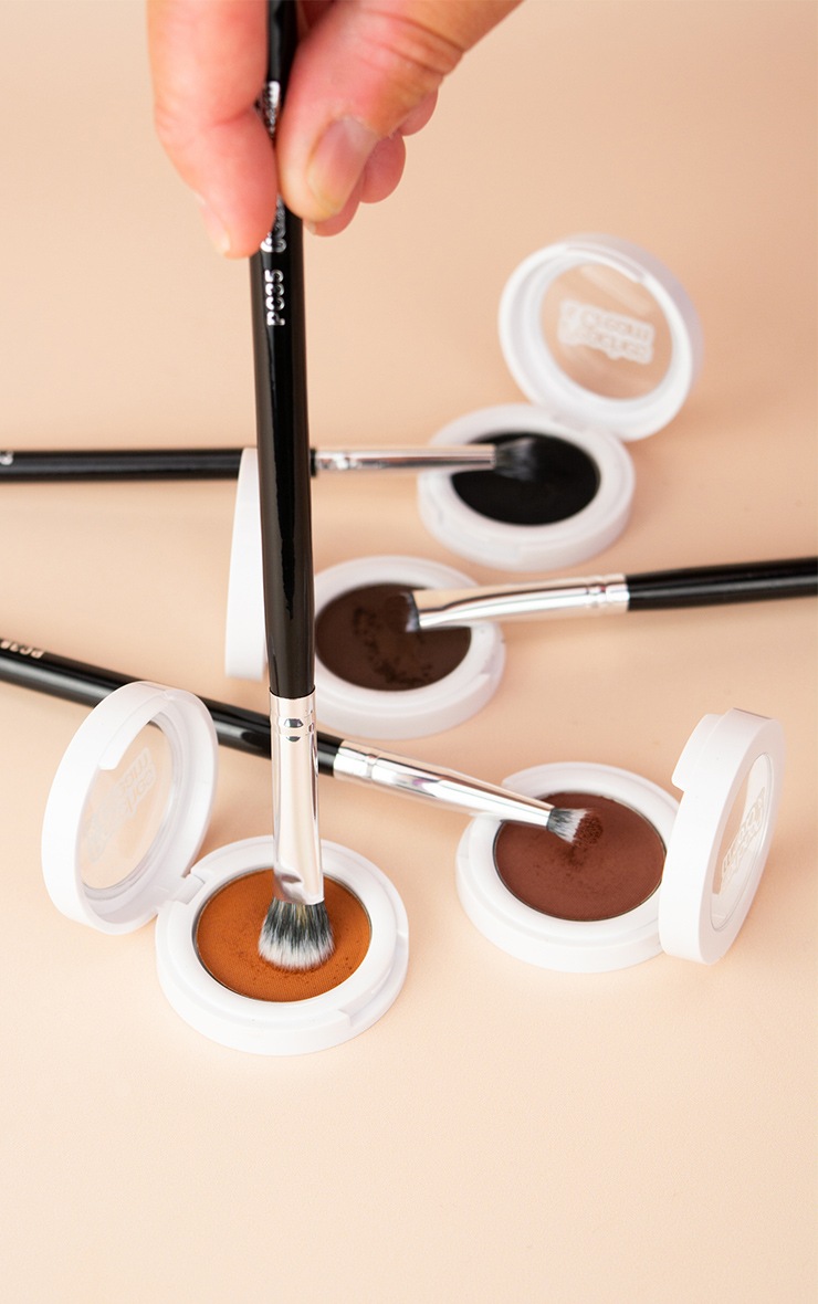 Peaches & Cream Tan Pressed Eye Shadow | PrettyLittleThing