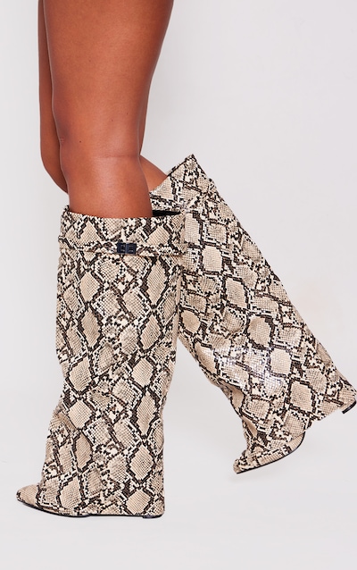 Fold Over Boots | PrettyLittleThing