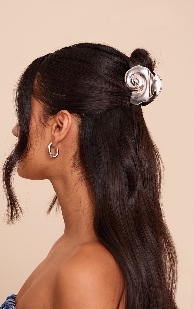 Silver Shell Claw Clip | Accessories | PrettyLittleThing USA