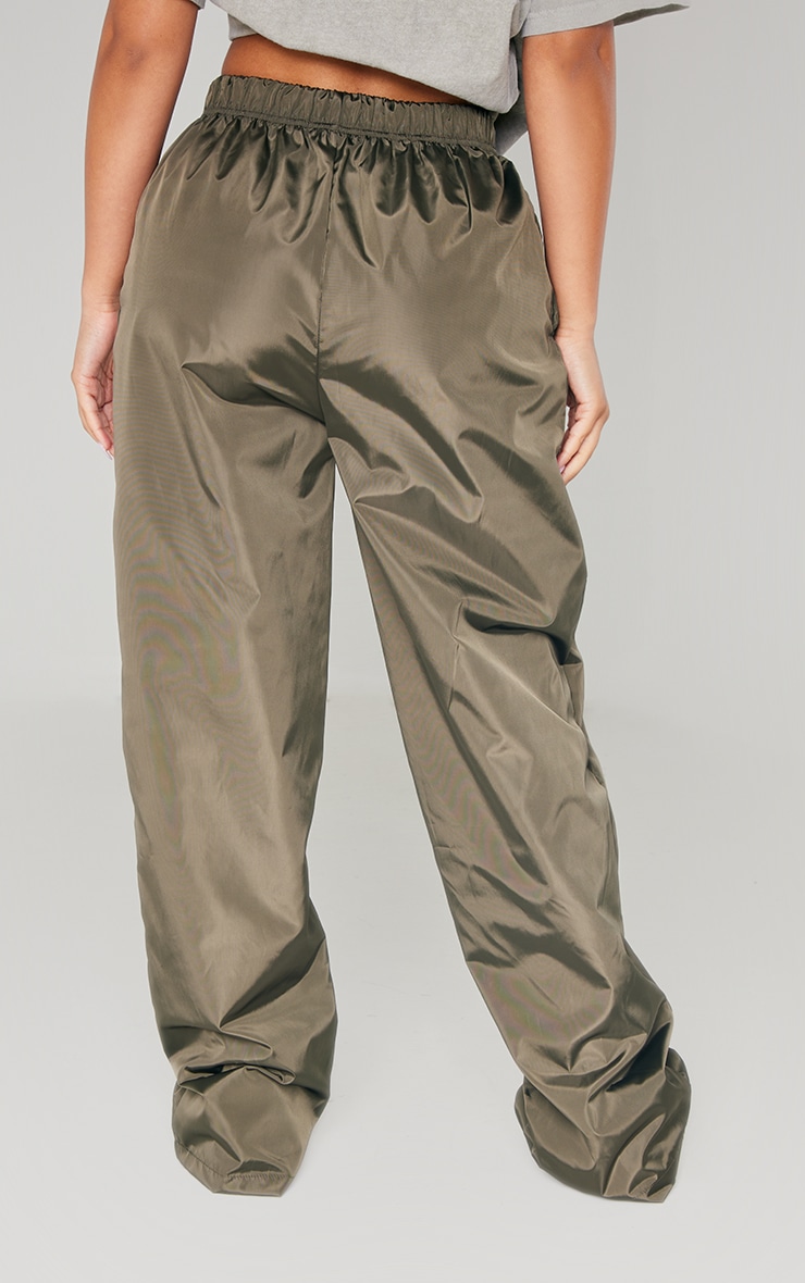 Petite Khaki Shell Drawstring Wide Leg Jogger | PrettyLittleThing AUS
