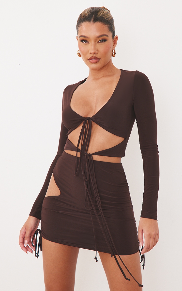 Crop Top Moulant Chocolat À Manches Longues Et Noeuds Devant | Ensembles | PLT FR