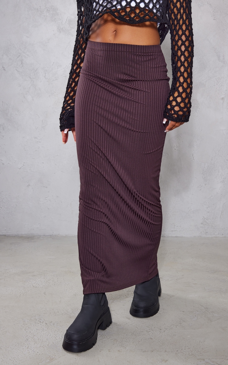 Chocolate Brown Rib Low Rise Maxi Skirt | Bottoms | PrettyLittleThing CA