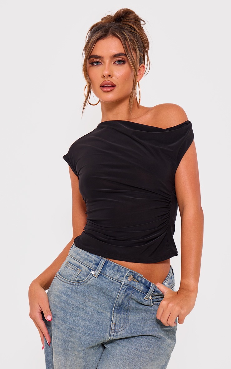 Backless Tops | Open Back Tops | PrettyLittleThing AUS