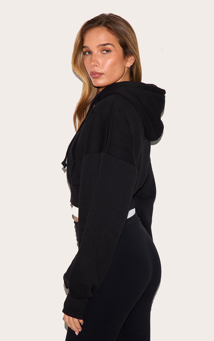 Black Zip Up Pocket Detail Cropped Hoodie | Athleisure | PrettyLittleThing