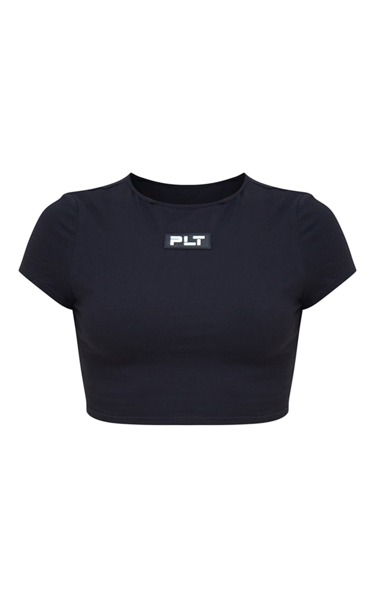 PLT T-shirt noir à badge | PrettyLittleThing FR