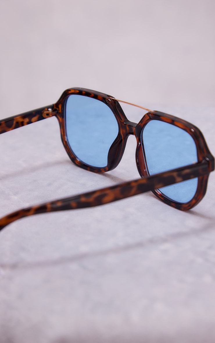 Orange Tort Blue Frame Metal Bar Aviator Sunglasses | PrettyLittleThing IE