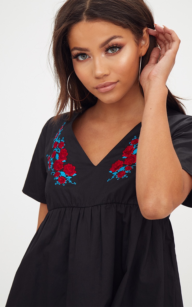 Black Poplin Embroidered Smock Dress | PrettyLittleThing USA